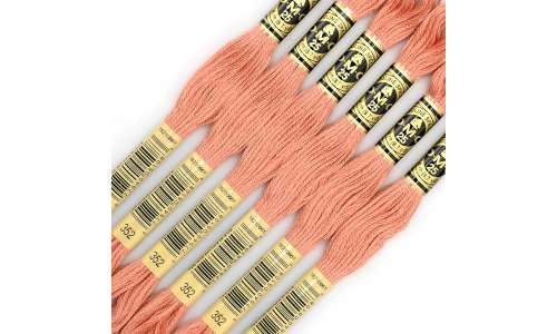 Нитки для вишивання - Муліне DMC 352 оптом | ТМ КОЛЬОРОВА