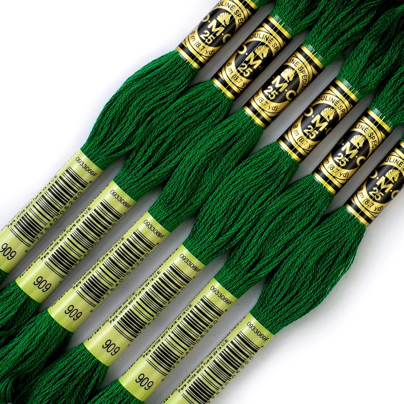 Нитки для вишивання - Муліне DMC 909 оптом | ТМ КОЛЬОРОВА